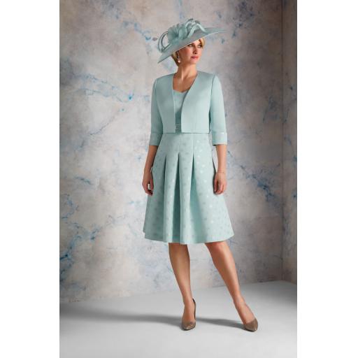 Mother of the Bride / Groom